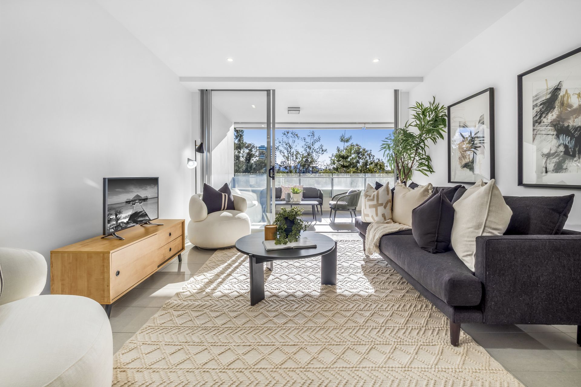 302/25 Duncan St, West End - Luke O'Kelly